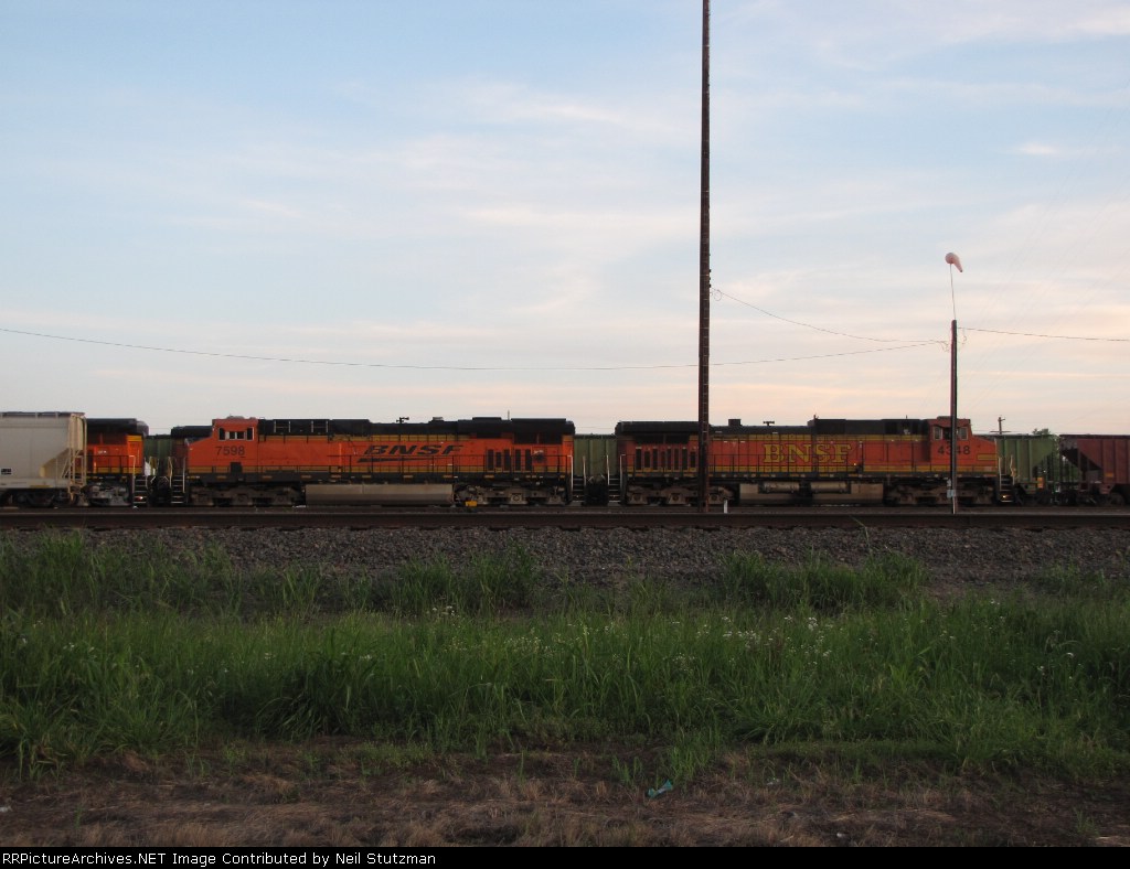 BNSF 7598